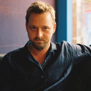 Rod Hallett – Wiki, DOB, Wife, Children, Girlfriend, Divorce ...